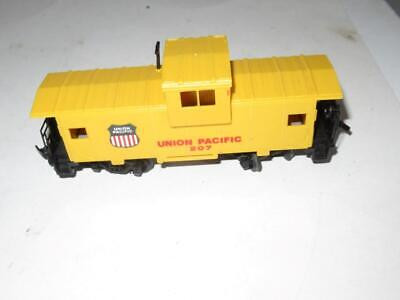 HO TRAINS VINTAGE UNION PACIFIC CABOOSE -LATCH COUPLERS- EXC- S28 - The ...