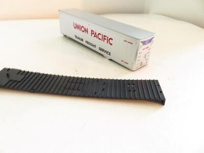 HO TRAINS - UNION PAC. TRAILER W/FRAME & WHEELS NEW APPROX 5 1/2" LONG ...