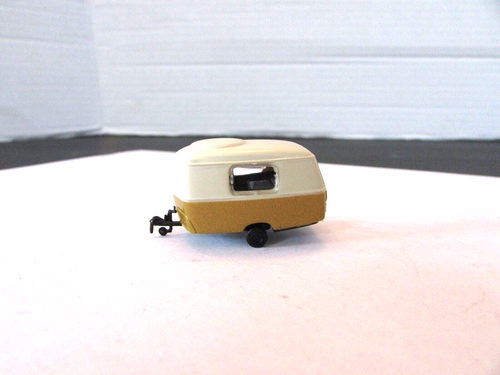 Plastic Cream & gold Color Camper Trailer w/hitch HO Scale 1-3/8"L H3 ...