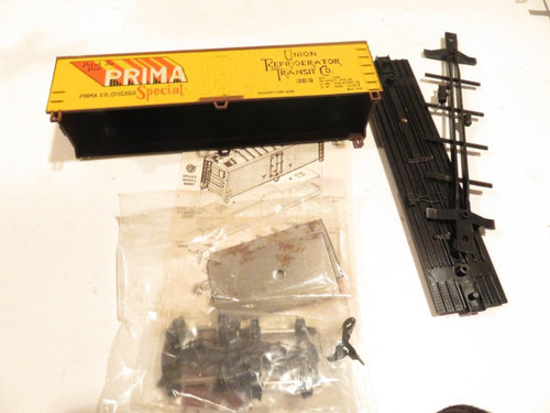 HO VINTAGE TRAIN MINIATURE- UNION PACIFIC PRIMA REEFER KIT- LN- NO BOX ...