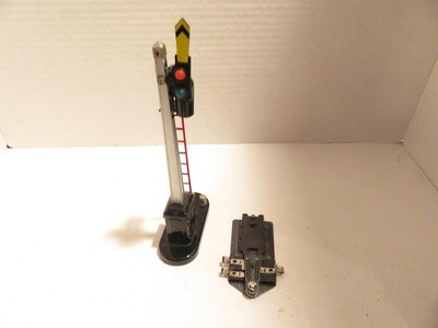 MTH TRAINS - OPERATING SEMAPORE SIGNAL W/ACTIVATOR- 0/027- EXC. - M54A ...