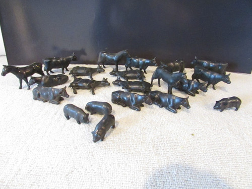 Model Railroad 0-027 Farm Animals Black Cows Pigs Horses Look H5e - The ...