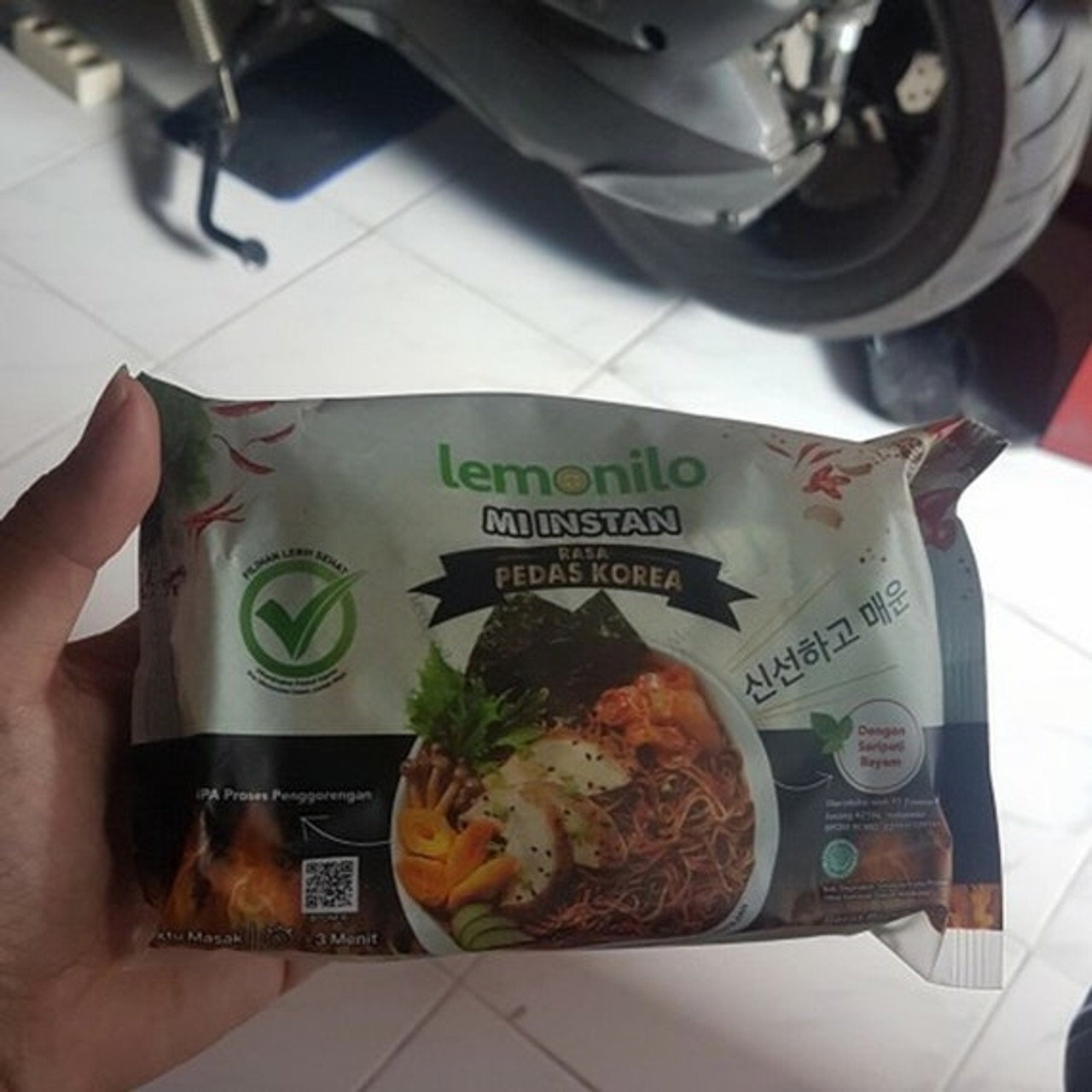 Lemonilo Mie Instant Pedas Korea, 85 gram - UD Jawa Berkah Makmur