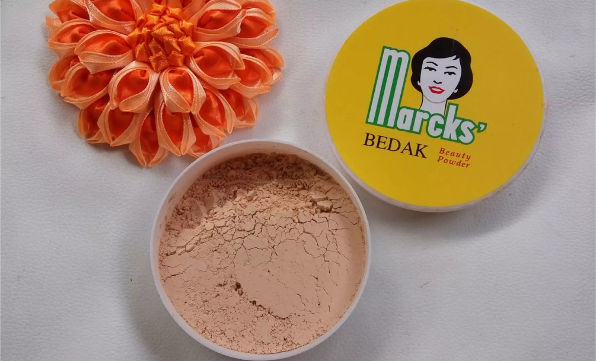 Marcks' Classic Powder, 20 Gram (Natural Beige) - Javanese Taste