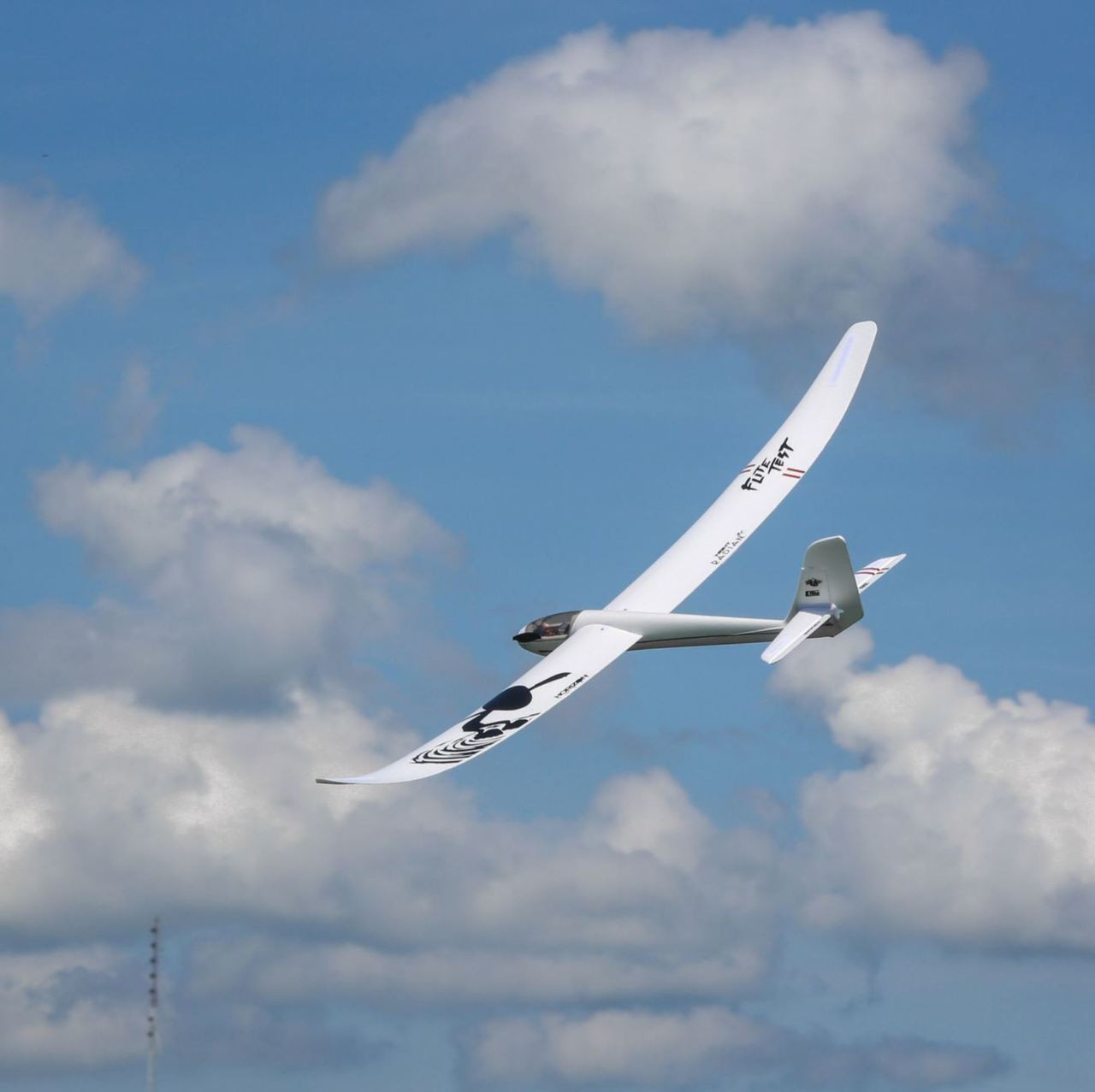 E-Flite EFL3650 Night Radian FT 2.0m BNF RC Glider AS3X SAFE Select