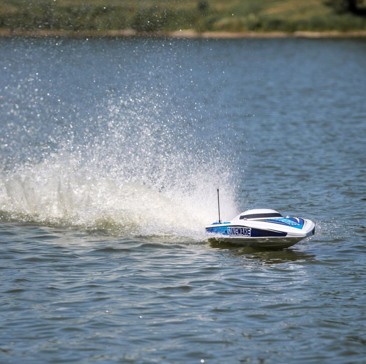 Pro Boat PRB08032T1 Sonicwake 36" Self-Righting Brushless Deep-V RTR RC ...