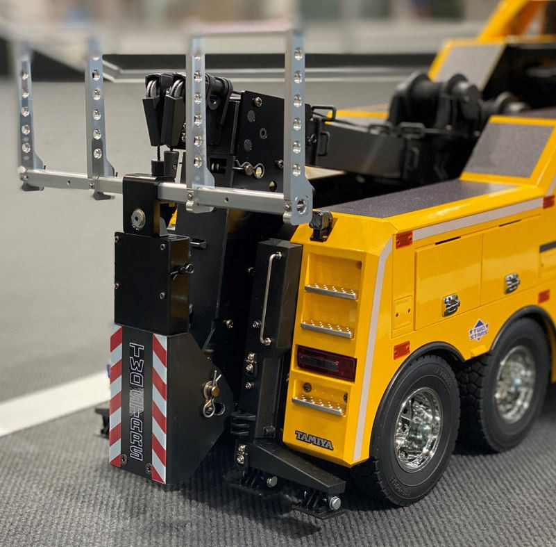 Tamiya 56362 1/14 Volvo FH16 Globetrotter 750 8x4 Tow Truck