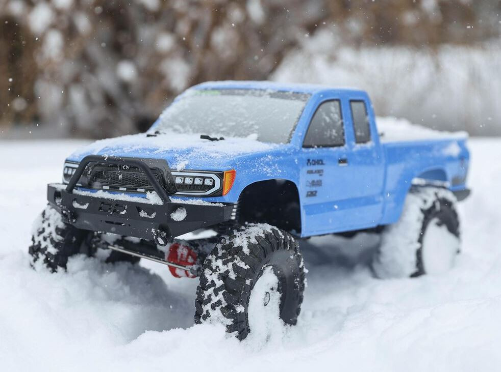 Axial AXI03027T1 1/10 SCX10 III Base Camp 4WD Rock Crawler Brushed RTR Blue