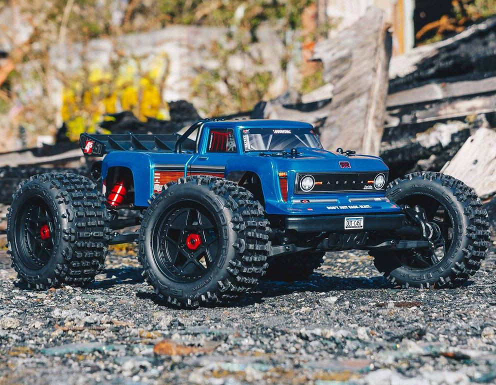 Arrma ARA4410V2T2 1/10 Outcast 4x4 4S V2 BLX Stunt Truck RTR Blue
