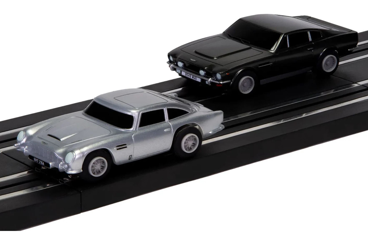Scalextric G1171M Micro Scalextric James Bond 007 Race Set