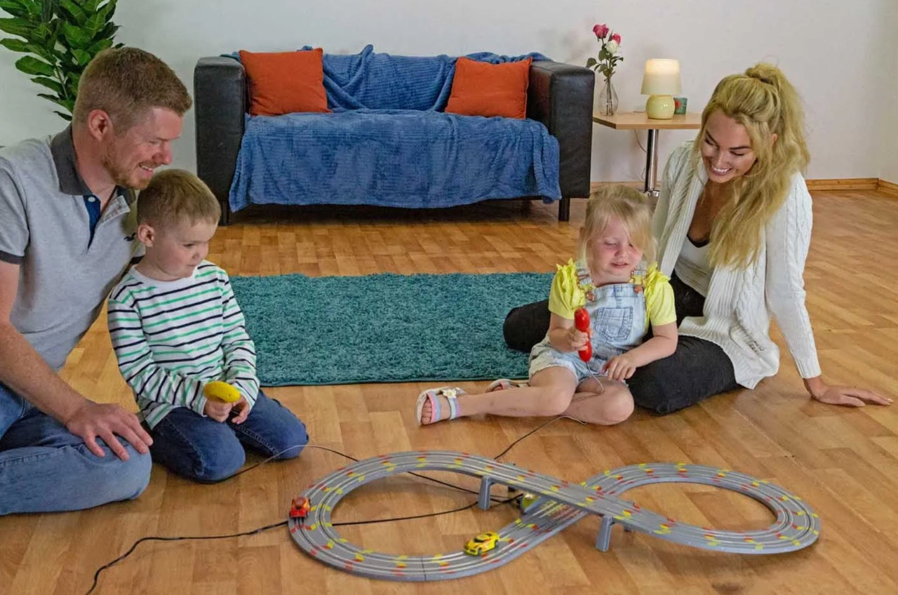 Scalextric G1150M Micro My First Scalextric Set