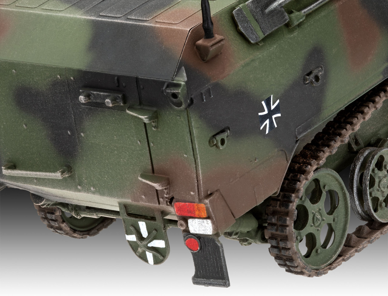 Revell 03336 1/35 Wiesel 2 LeFlaSys BF/UF All Wheel Assult Vehicle ...
