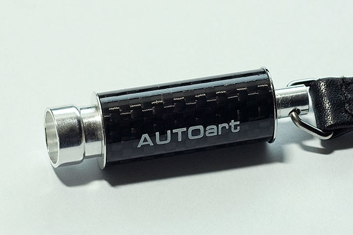 AutoArt 40839 Carbon Fibre Exhaust Flashlight Torch Keychain