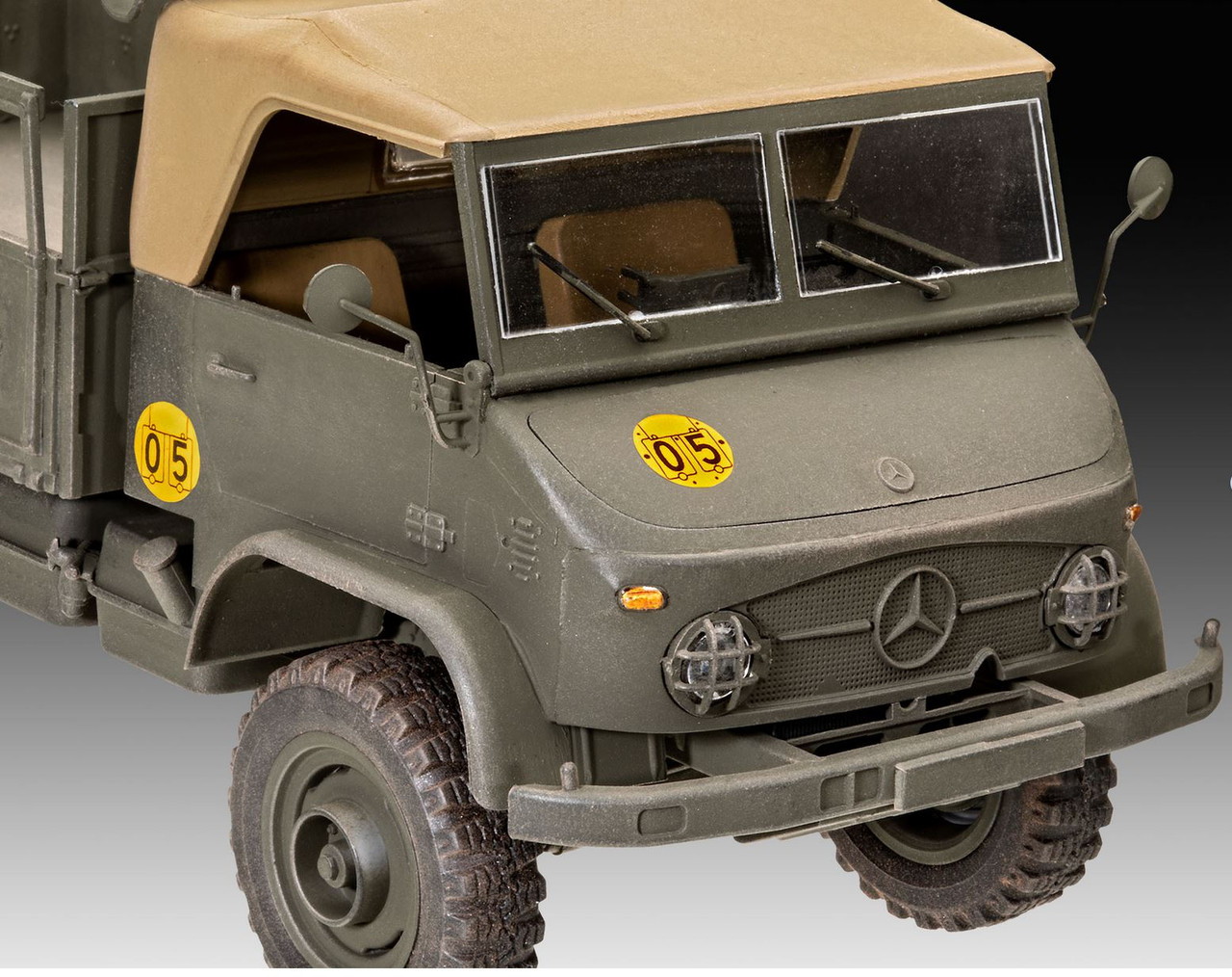 Revell RV03348 1/35 Unimog 404 S Model Kit