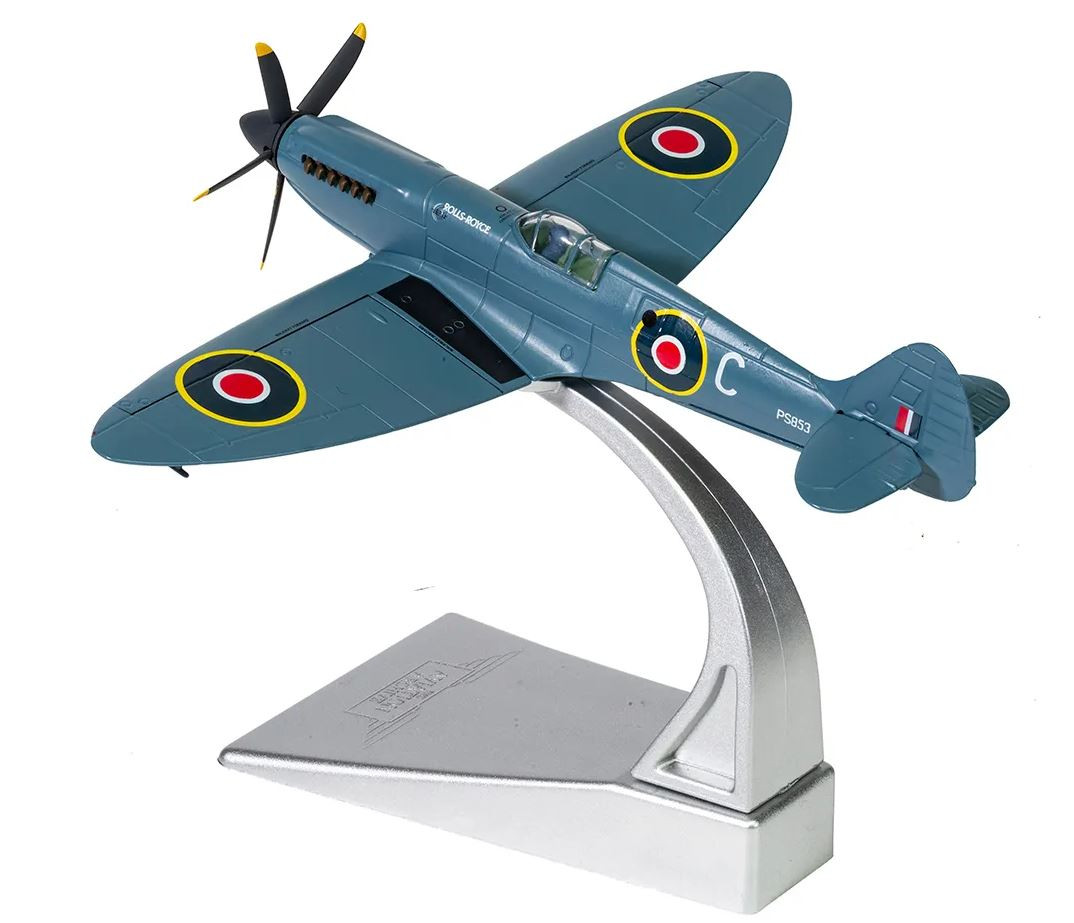 Corgi AA38708 1/72 Supermarine Spitfire PR.XIX - G-RRGN PS853 - Rolls ...