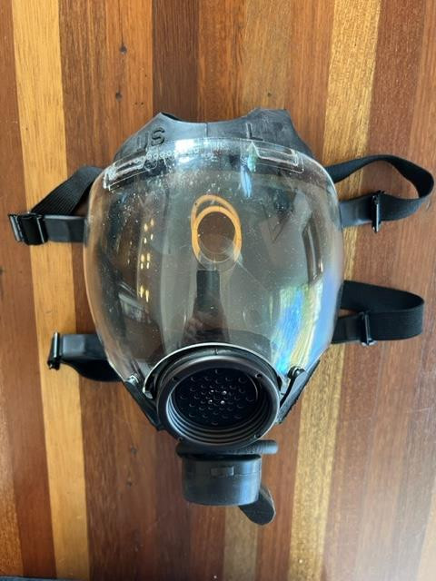 MSA MILLENIUM CBRN RIOT CONTROL GAS MASK: Drinking Port, Outsert ...