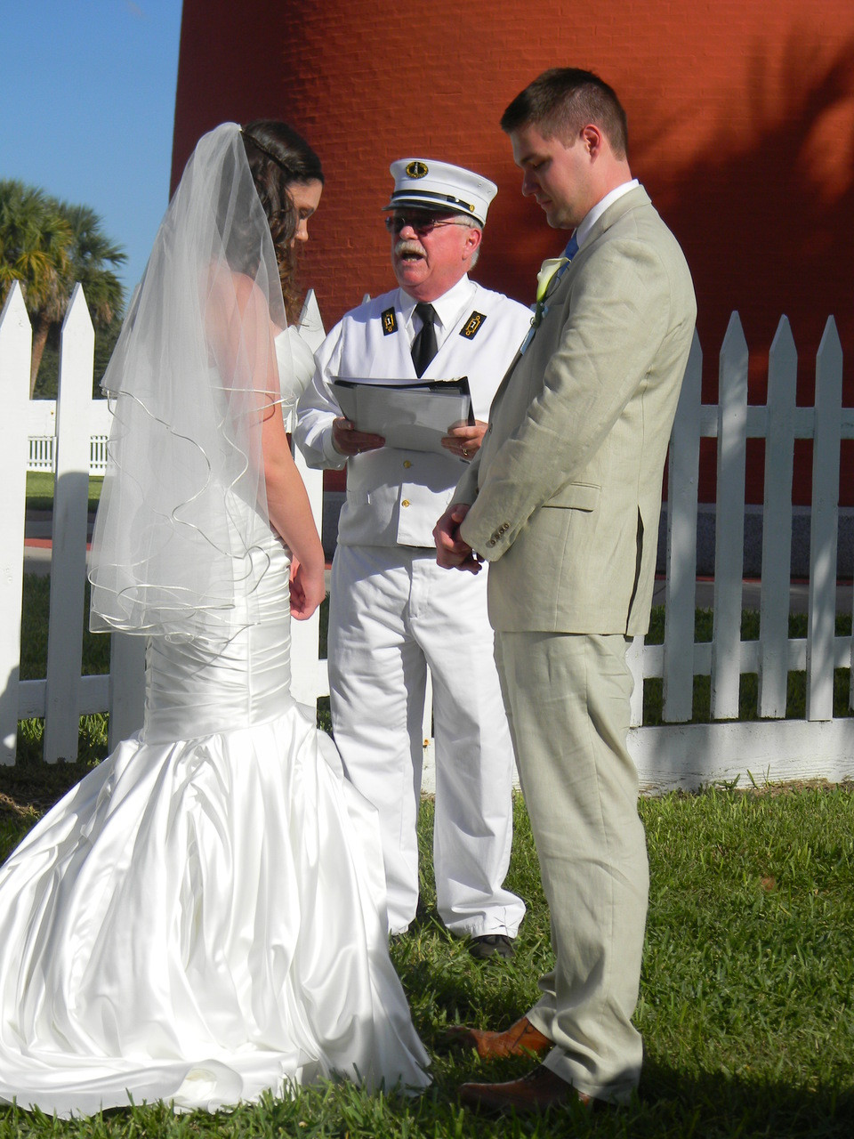 THE PONCE INLET LIGHTHOUSE: An Illustrated History
