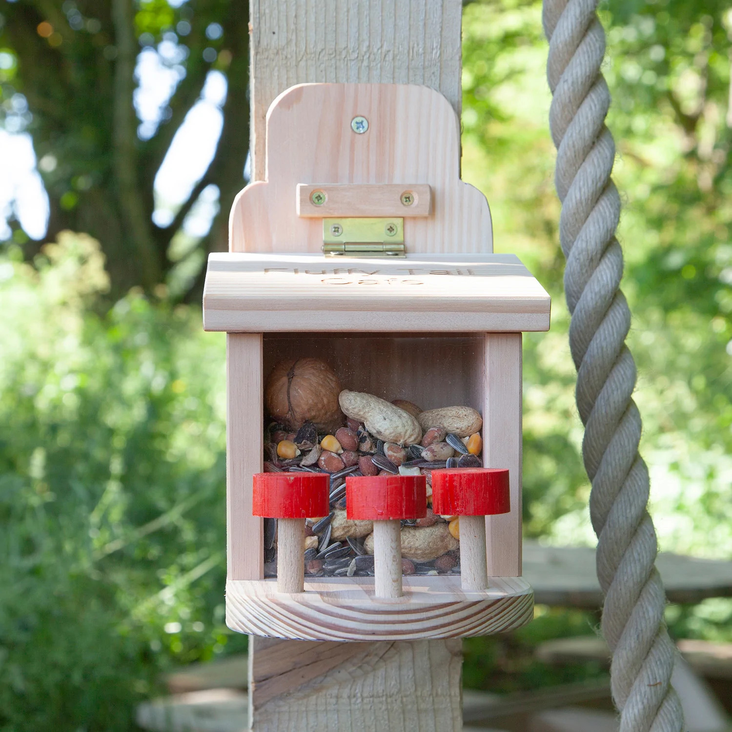 Fluffy Tail Café Squirrel Feeder - Mr Middleton Garden Shop