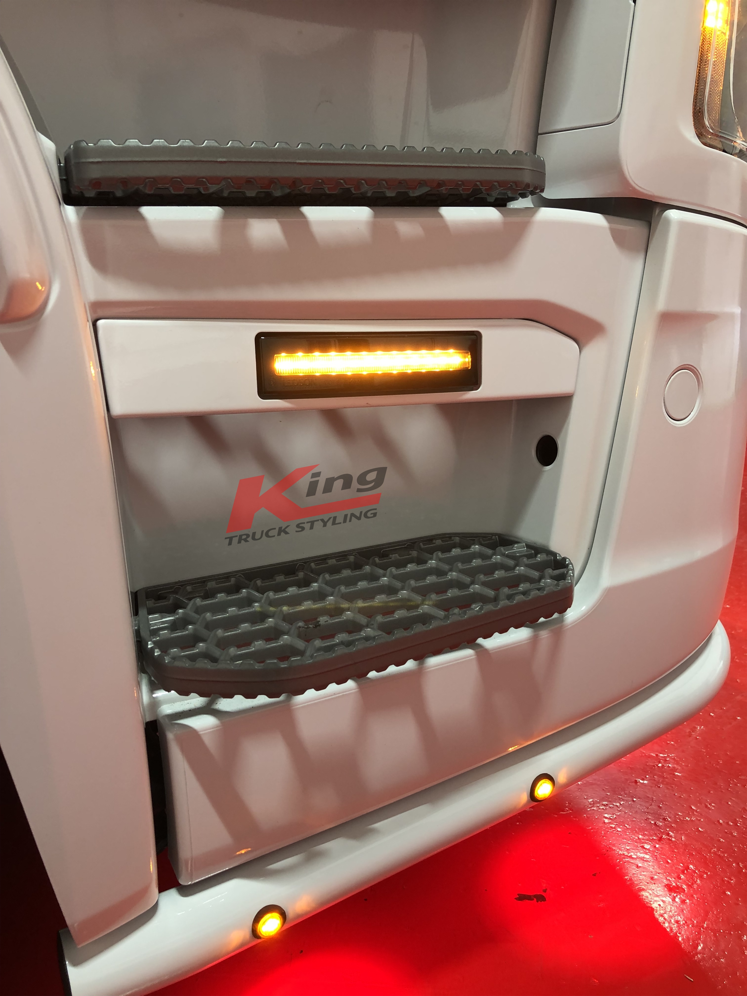 Scania Next Gen Step Bars