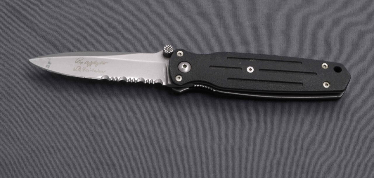 Gerber Rex Applegate Fairbairn Covert Folder Pocket Knife - Retro Rifles