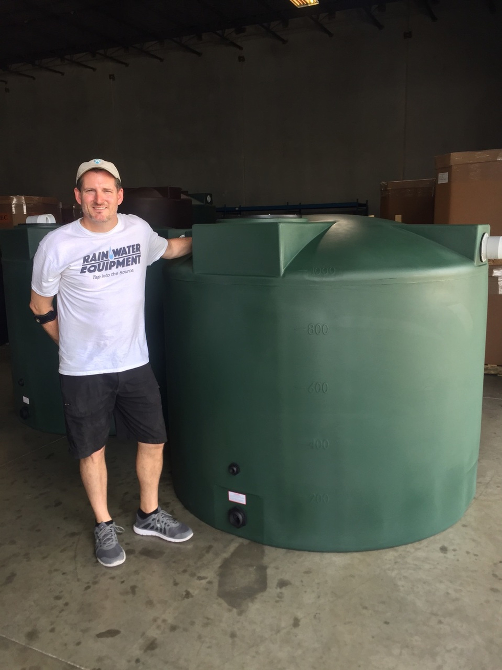 1000 gallon rain harvesting tank