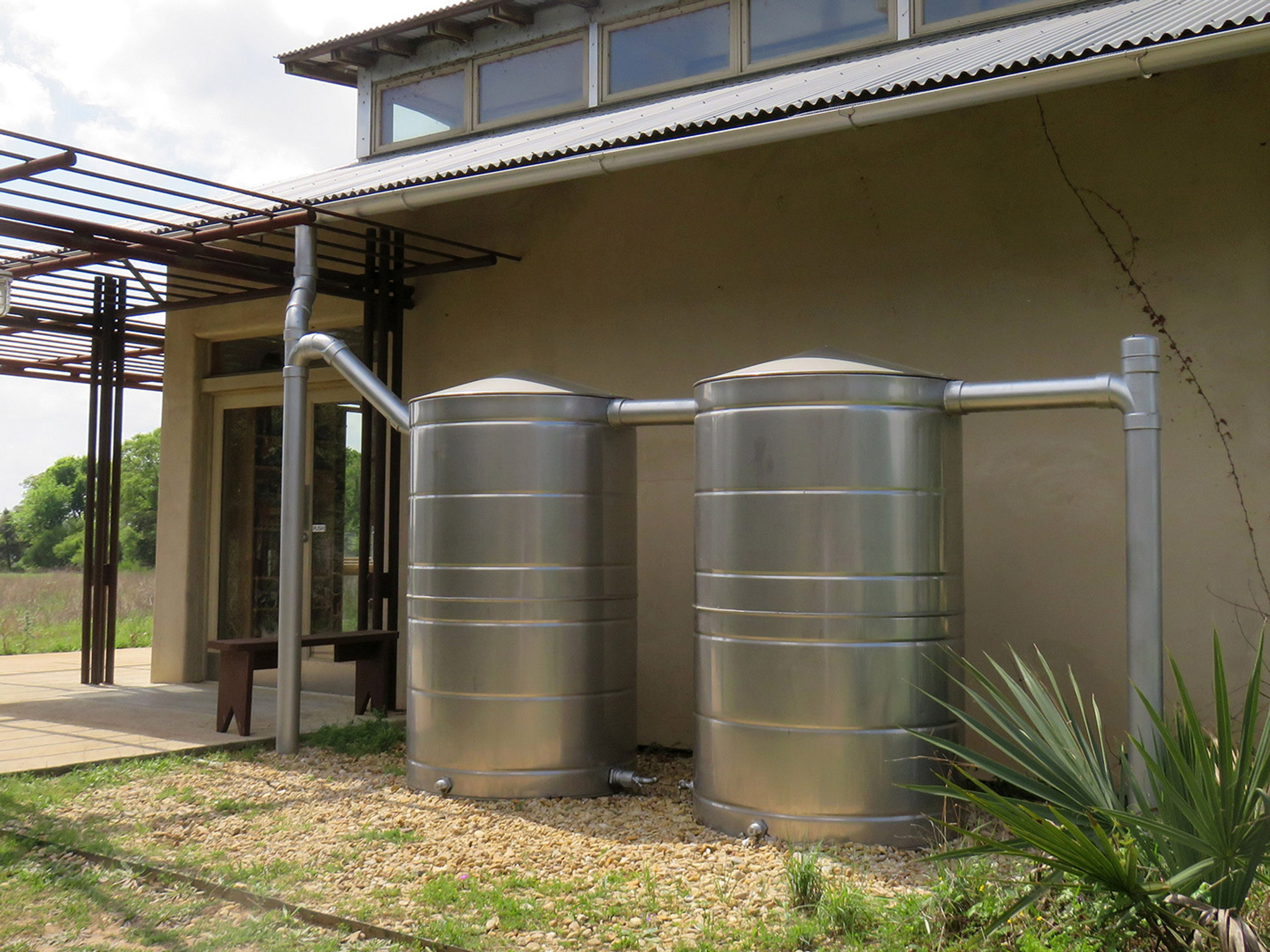 Small - Round Stainless Steel Water Storage Tank