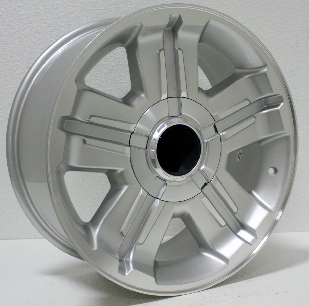 Set of 4 18 Inch Z71 Style Replica Wheels for Chevy Silverado, Suburban ...