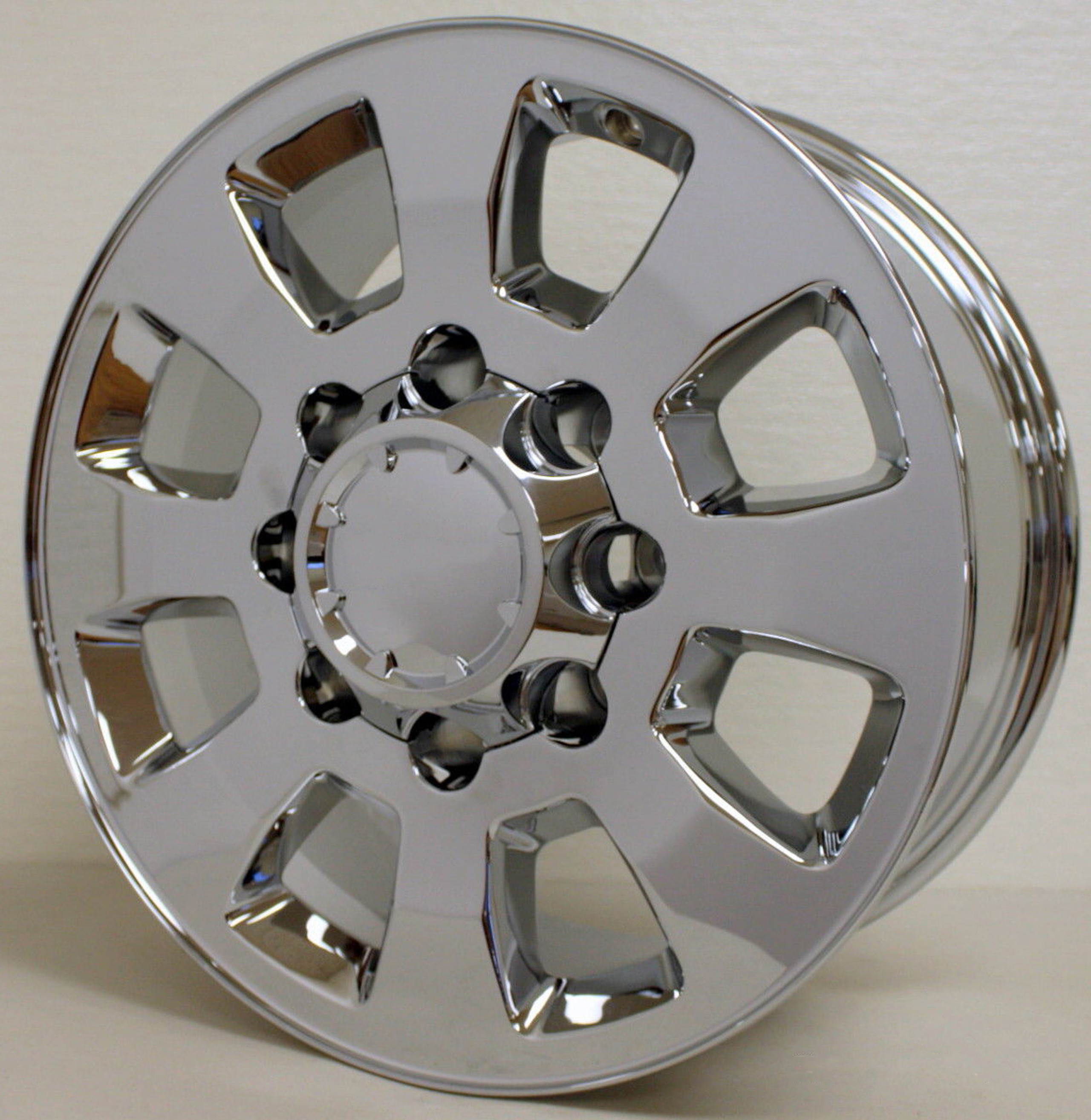Chevy 2500 HD 2011 2021 Chrome Eight Lug 18 Wheels 8 180 Chevy 2500 HD 2011 2021 Chrome Eight Lug 18 Wheels 8 180