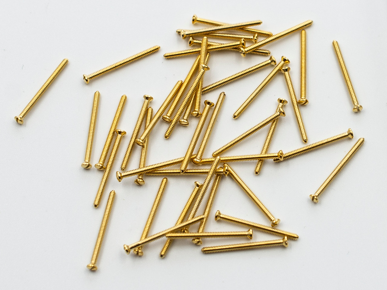 00-90 Machine Screw, 9/16" Gold 100 ct - Minitaps
