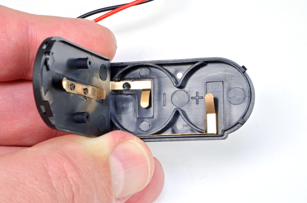 Brickstuff™ Coin Cell Battery Pack with On/Off Switch - Brickmania Toys