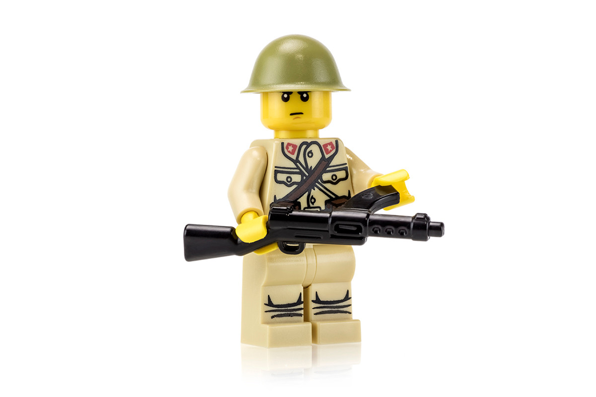 World War II Japanese Type 100 Soldier - Brickmania Toys