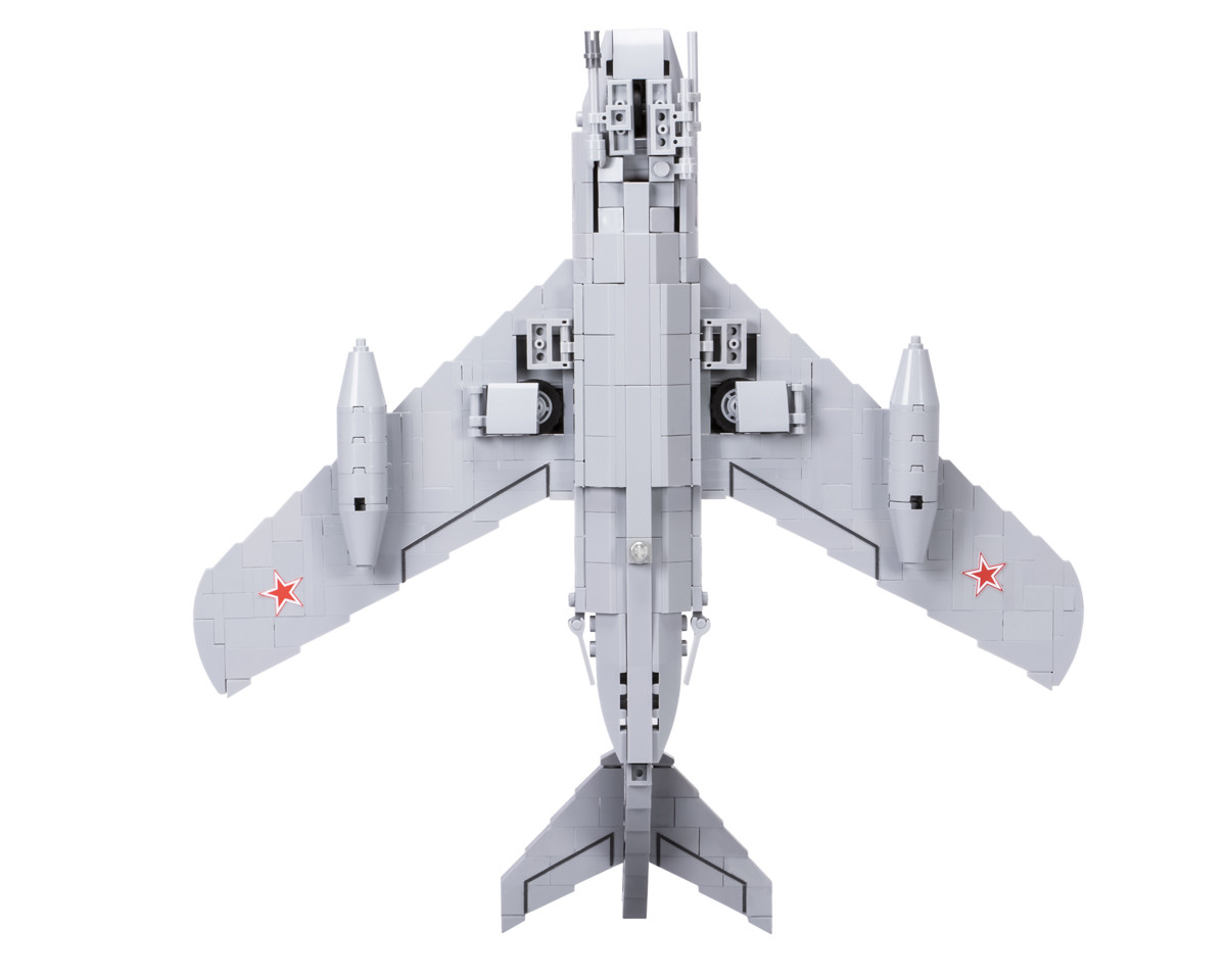 MiG-15 - Russian Fighter Aircraft - Brickmania Toys