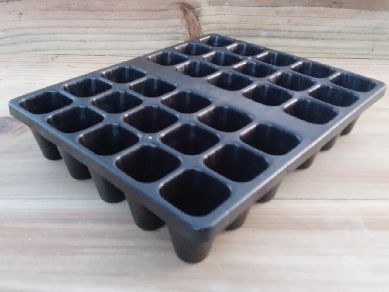 Pots and Trays for Seeds & Cuttings