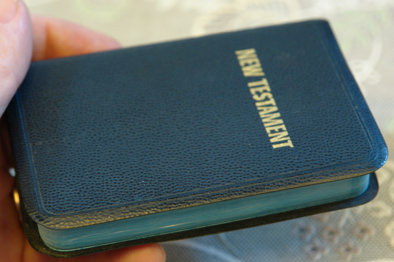 Pocket Size New Testament from 1966 / King James Version B235 Series ...
