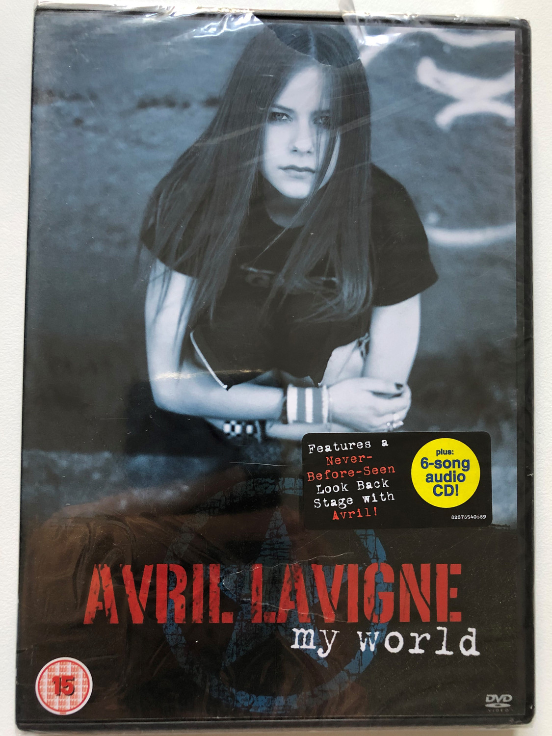 Avril Lavigne – My World / Arista DVD (PAL) 2003 - Bible in My Language