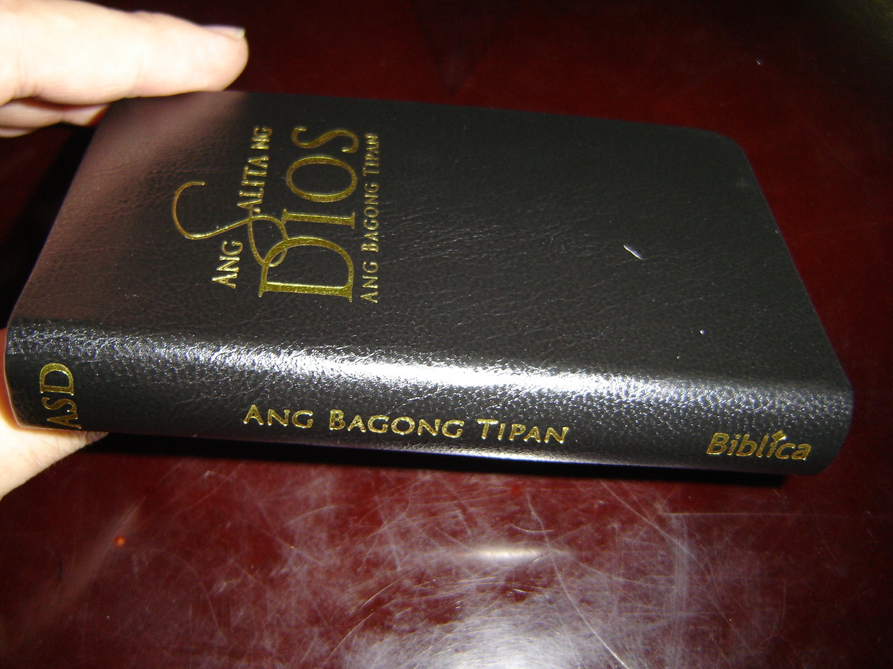Modern Tagalog New Testament / Ang Bagong Tipan ASD / Black Shirt ...