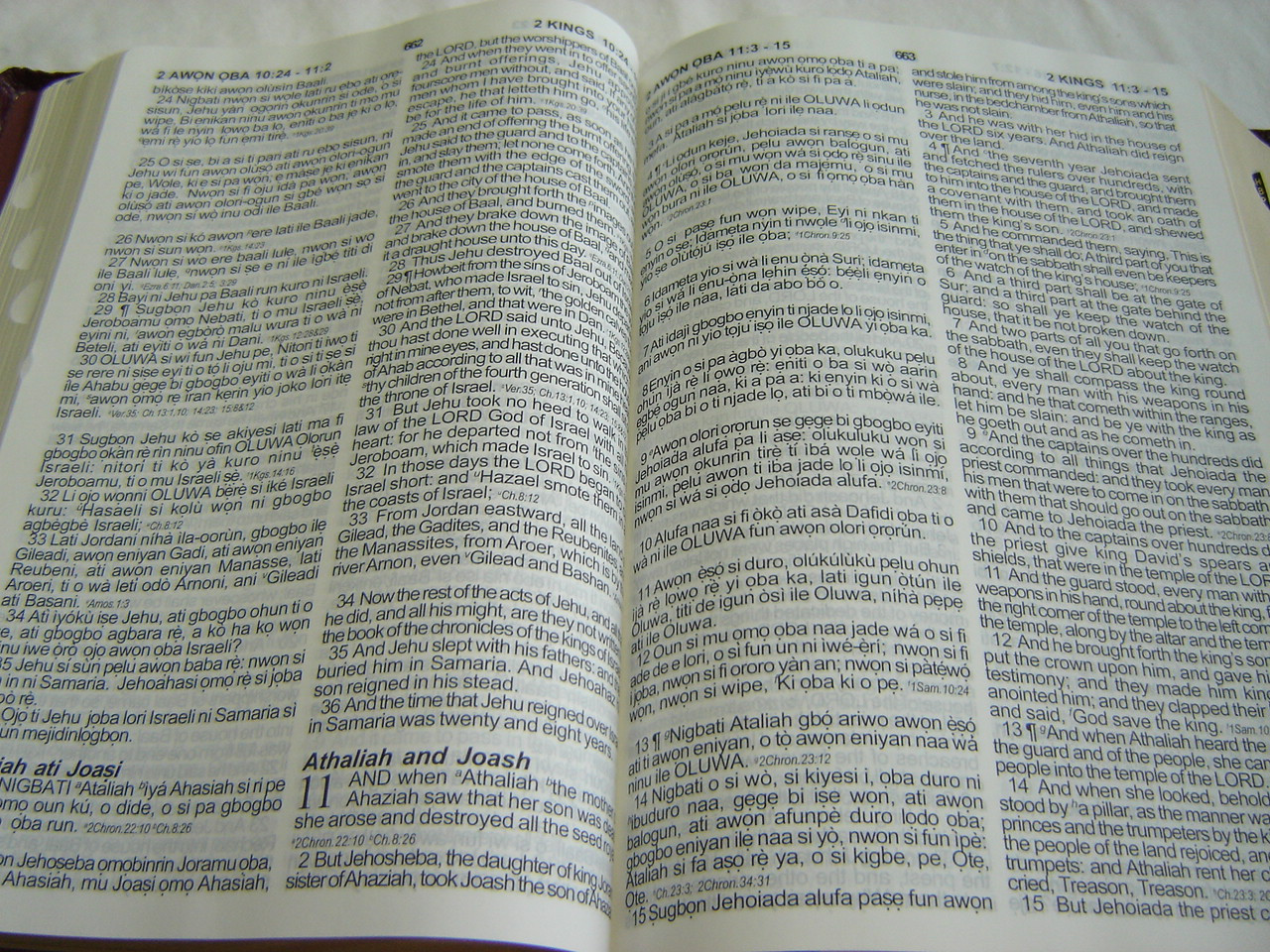 Yoruba - English Bilingual & Parallel Bible, Burgundy Leather