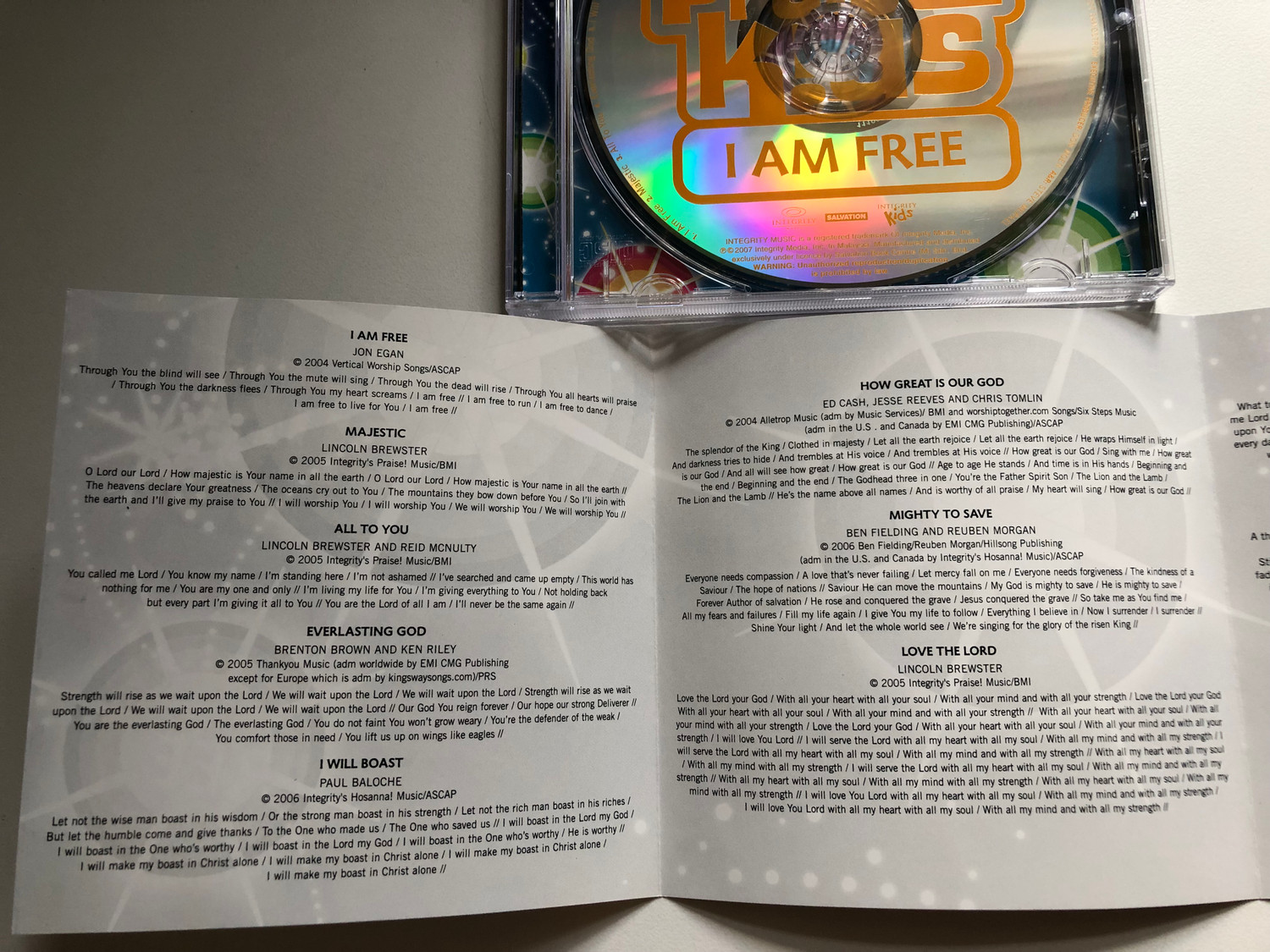I Am Free - Shout Praises Kids - Bible in My Language
