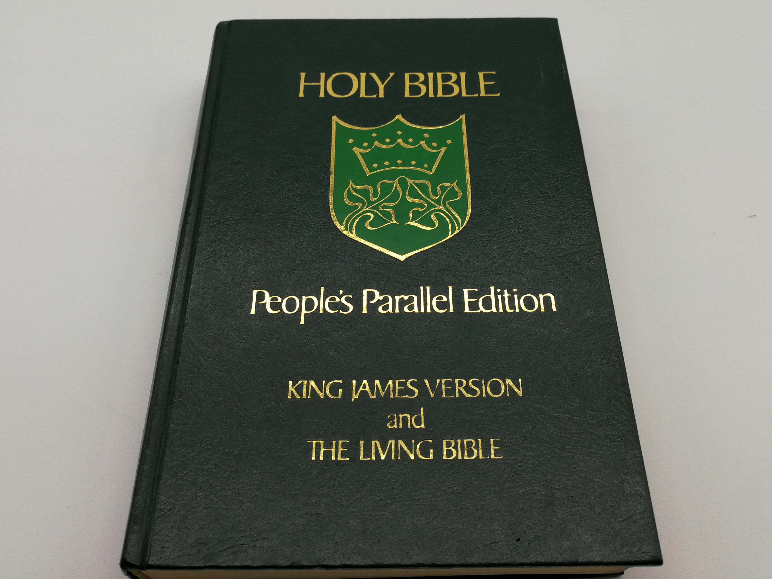 Super Giant 60-Point Print King James Version Bible