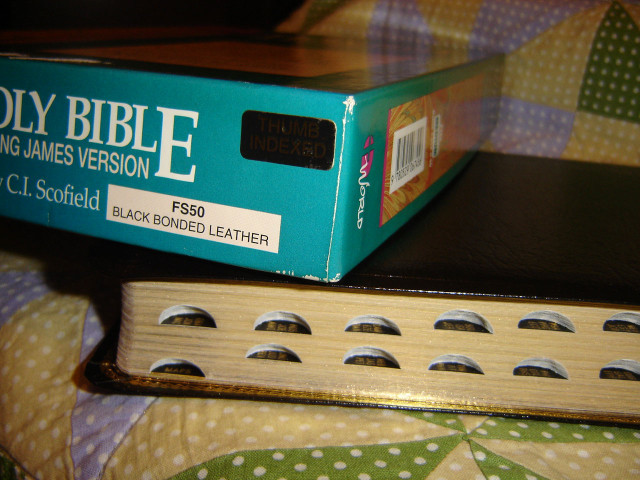 The First Scofield Study Bible: KJV based on 1909 Edition