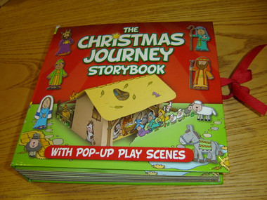 The Christmas Journey Storybook: Interactive Pop-Up Play