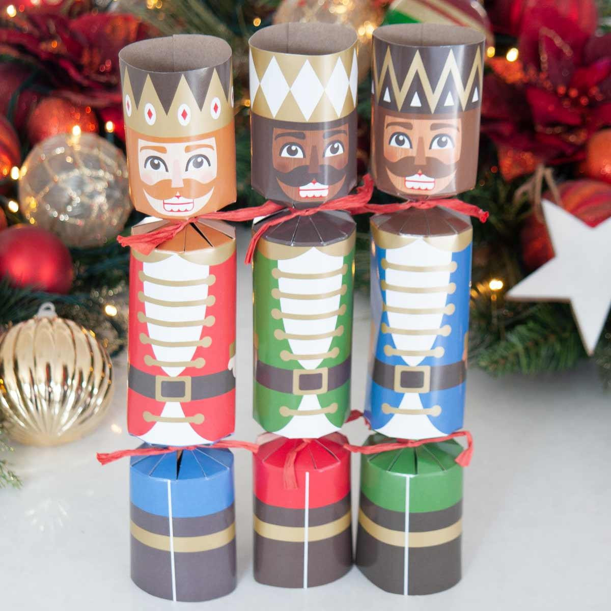 The Nutcracker Soldier Christmas Crackers (Pack of 6) - 30cm ...
