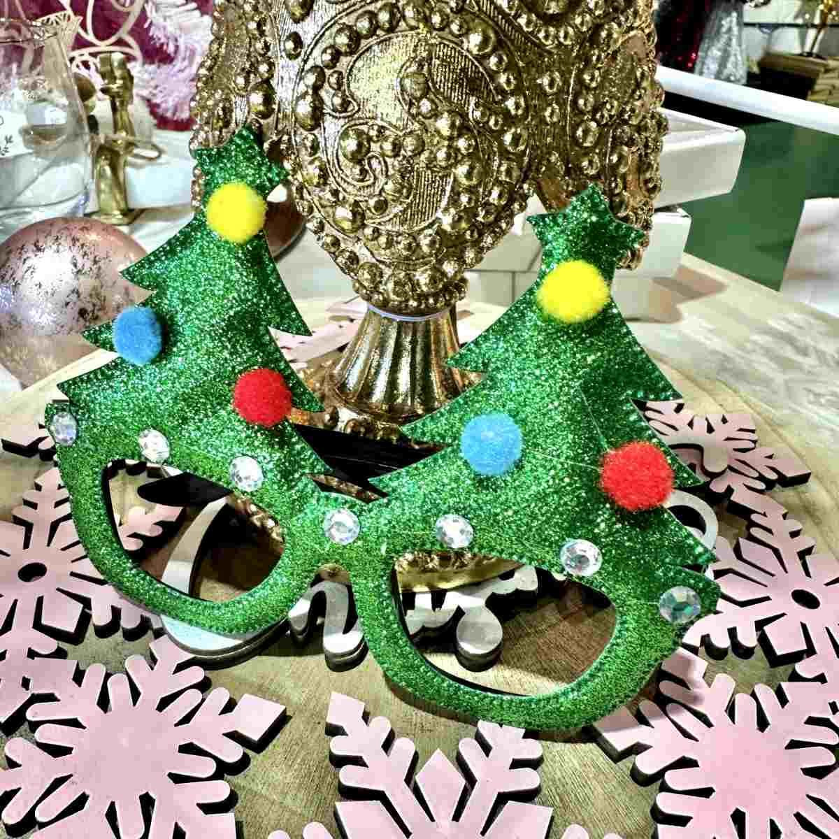 Fancy Christmas Novelty Glasses (9 Styles) - Christmas Elves