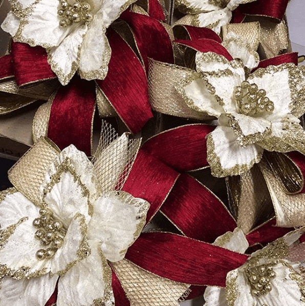How to decorate your Christmas tree with ribbon - Christmas Elves