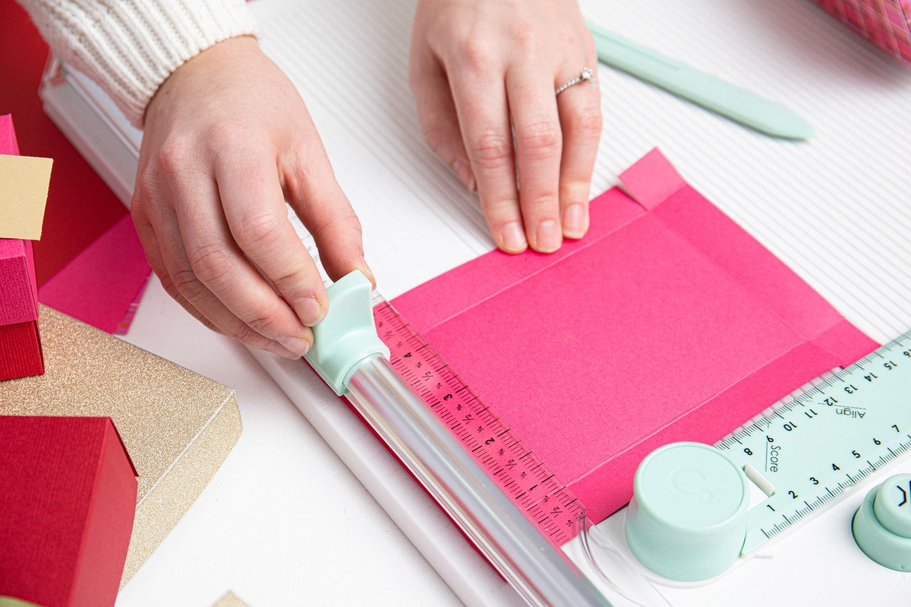 Sizzix Making Tool - Scoring Board & Trimmer - The Rubber Buggy