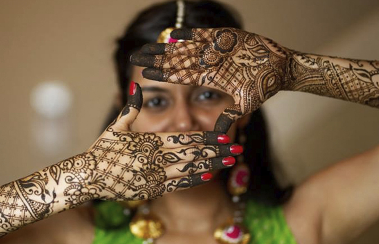 Ink Traditions: Henna Artistry Masterclass- Learn the Art of Henna