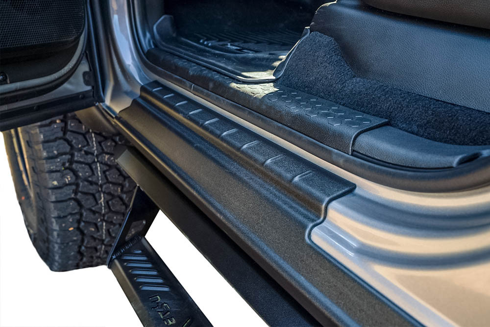 Bushwacker 14117 Bronco 4-Door Rocker Panel Trail Armor(21-23)