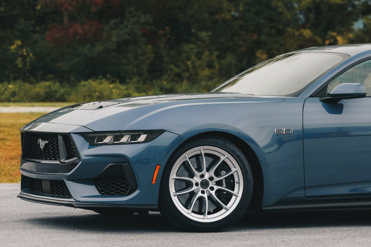 Carroll Shelby Wheels Mustang CS5 Chrome Wheel & Tire Package - 19x9.5/11 (05-26)