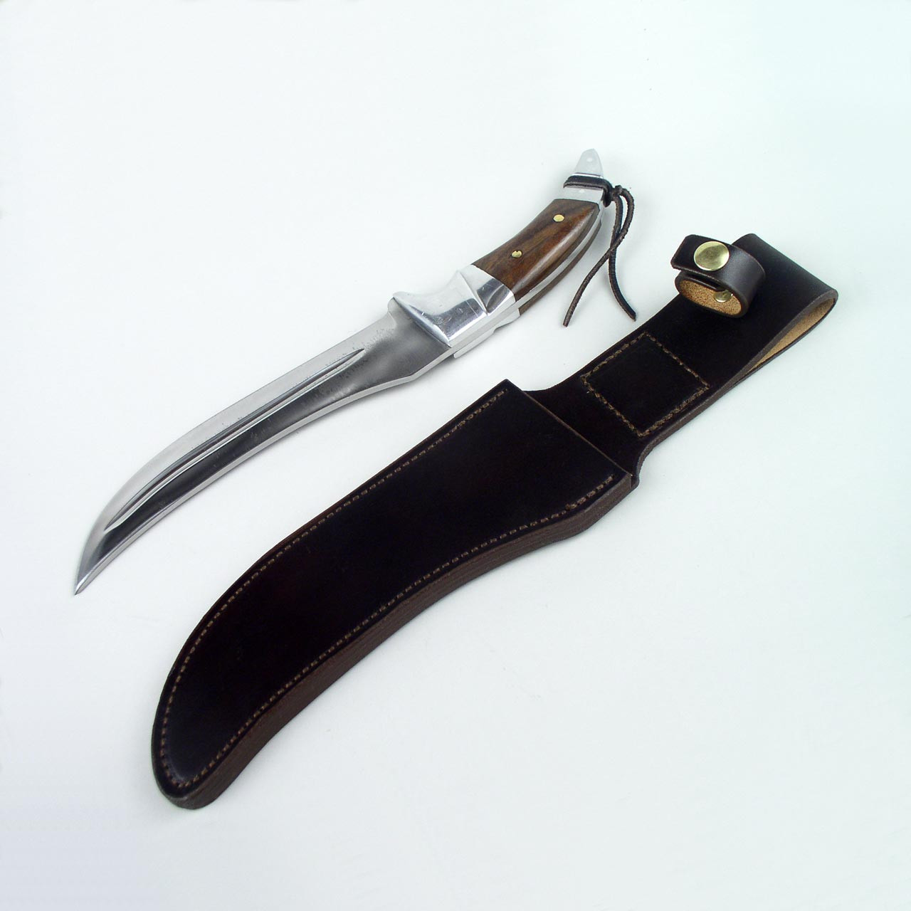 Custom Leather Knife Case - Leathersmith Designs Inc.
