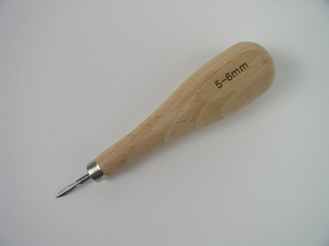 Supplies - Tools - Sewing Lacing Awls - Leathersmith Designs Inc.